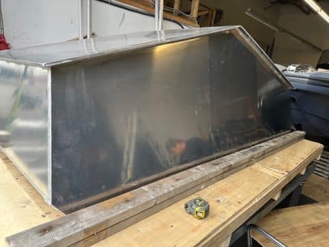 Ultimate Guide to Outboard Engine & Transom Brackets